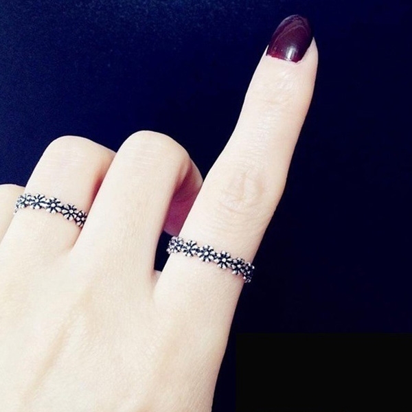 Fresh Style Daisy Shaped Alloy Ring